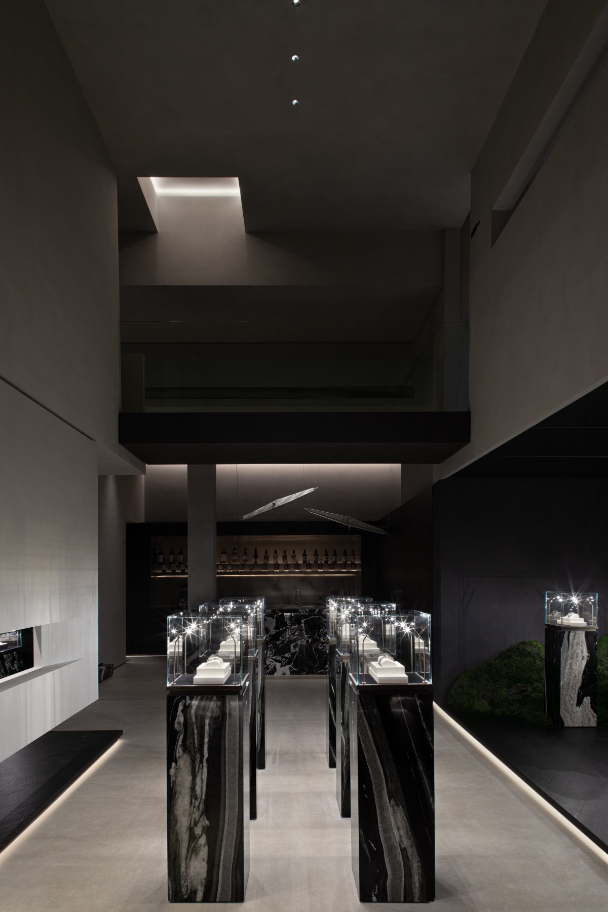 YinjiSpace - Saxon Ye x Time And Texture